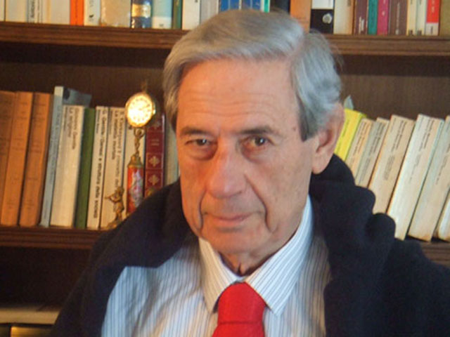 Francesco Caracciolo: storico, saggista, romanziere