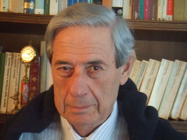 Francesco Caracciolo: storico, saggista, romanziere