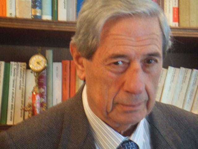 Francesco Caracciolo: storico, saggista, romanziere